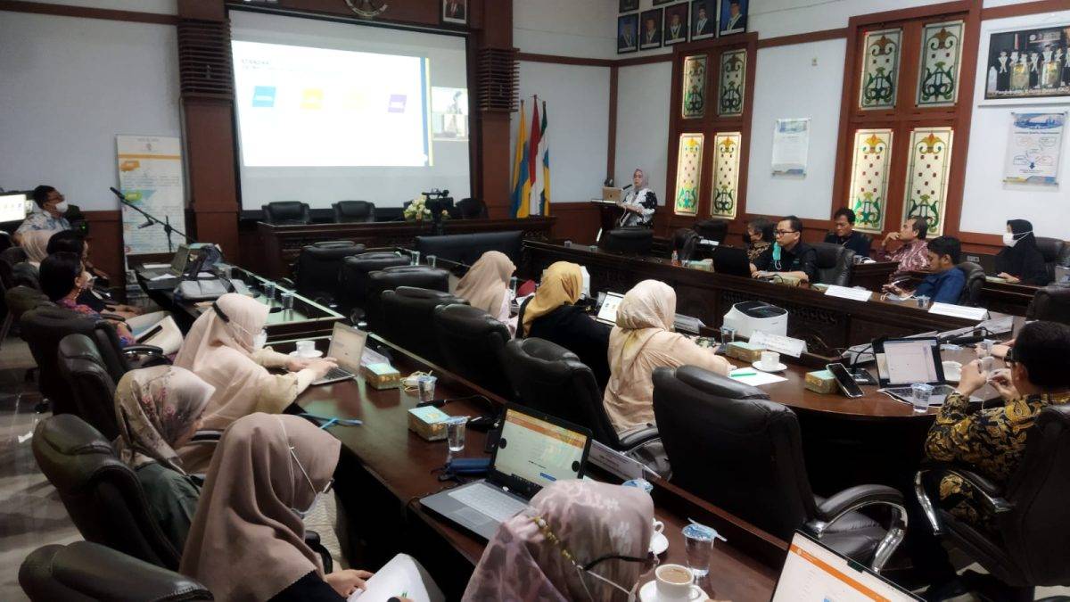 Pemaparan Materi Monitoring & Evaluasi Pasca Akreditasi FKG UNAIR ... Pemaparan Materi Monitoring & Evaluasi Pasca Akreditasi FKG UNAIR ...