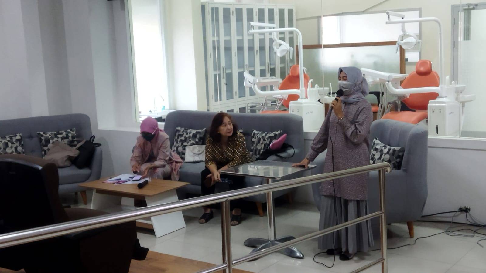 Persiapkan UKMP2DG, FKG UNAIR Luncurkan Evaluasi Materi dan Tanya Jawab ... Persiapkan UKMP2DG, FKG UNAIR Luncurkan Evaluasi Materi dan Tanya Jawab ...